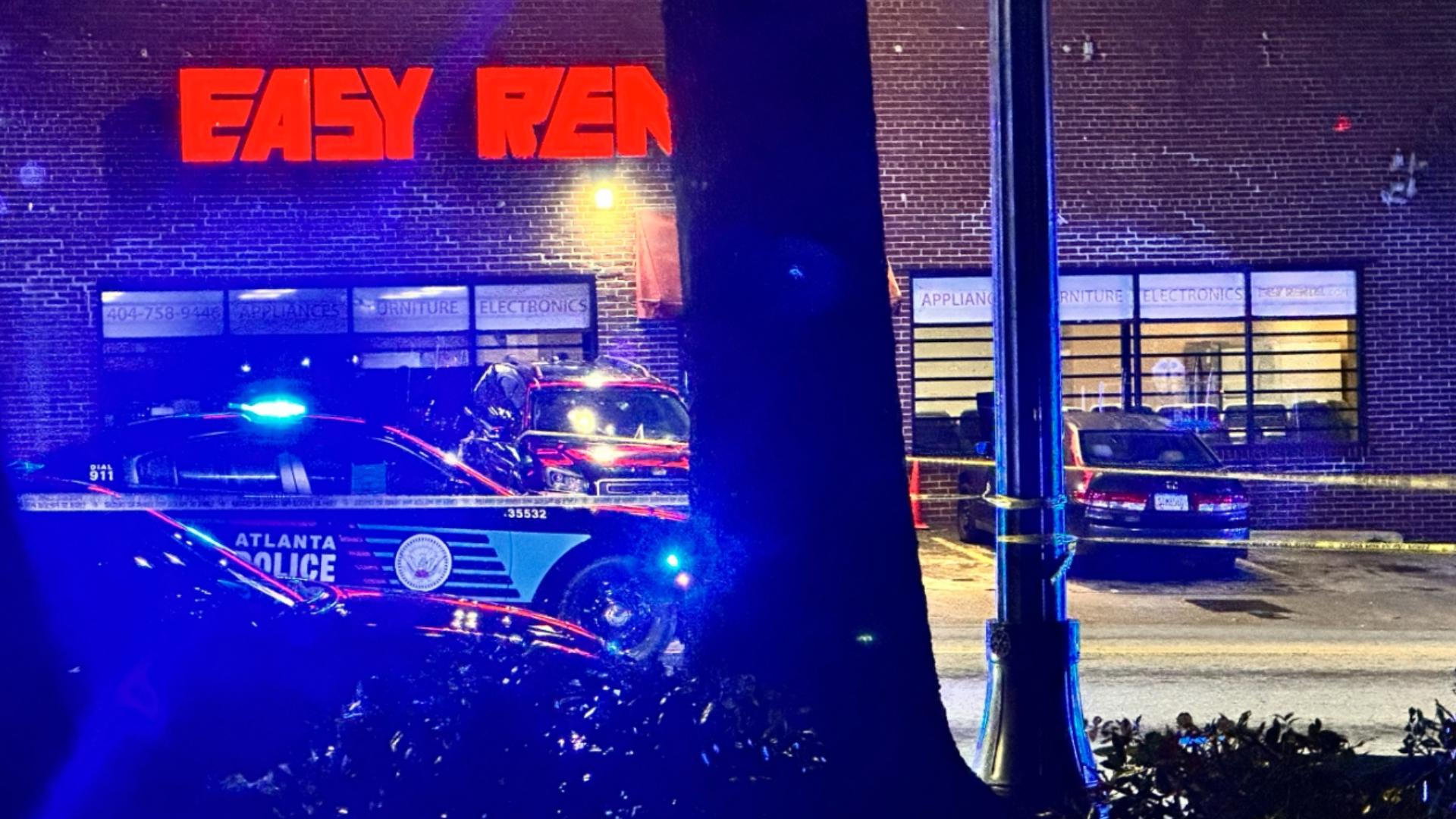 Update after suspect shot by off-duty Fulton deputy in West End Atlanta ...