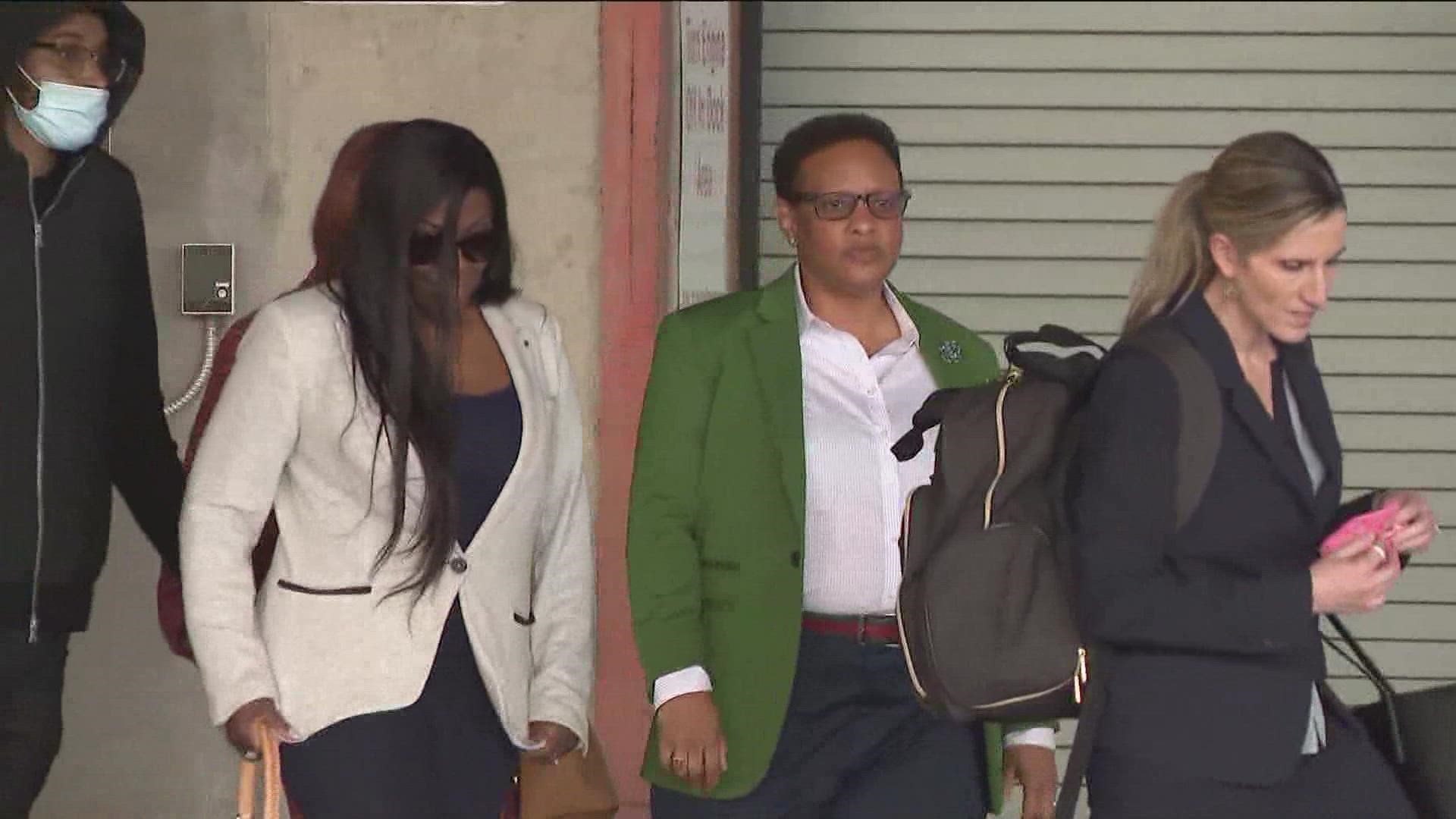 Ex-Atlanta official convicted of corruption must turn herself in ...