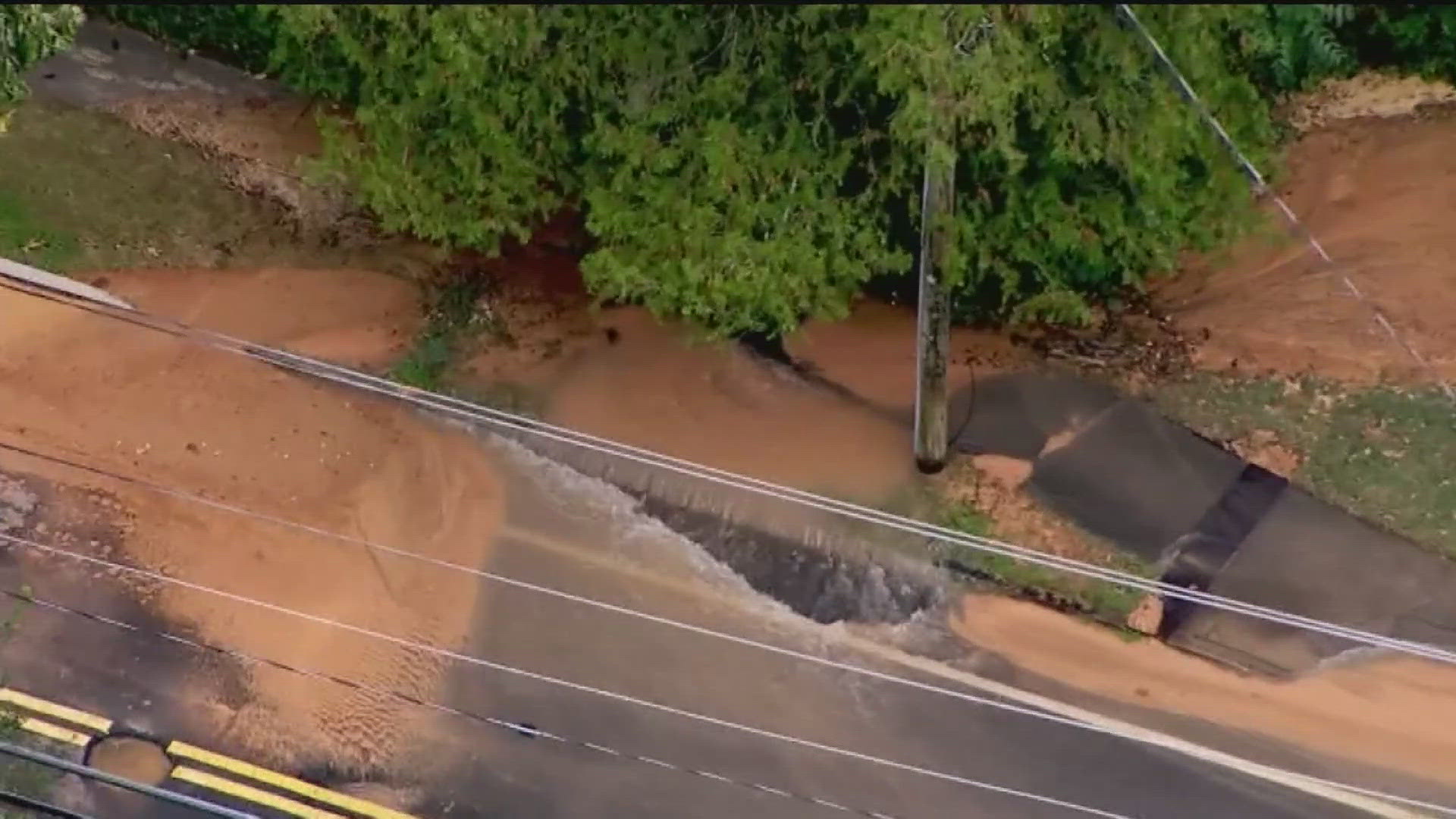 Water outage on portion of Howell Mill Road | 11alive.com