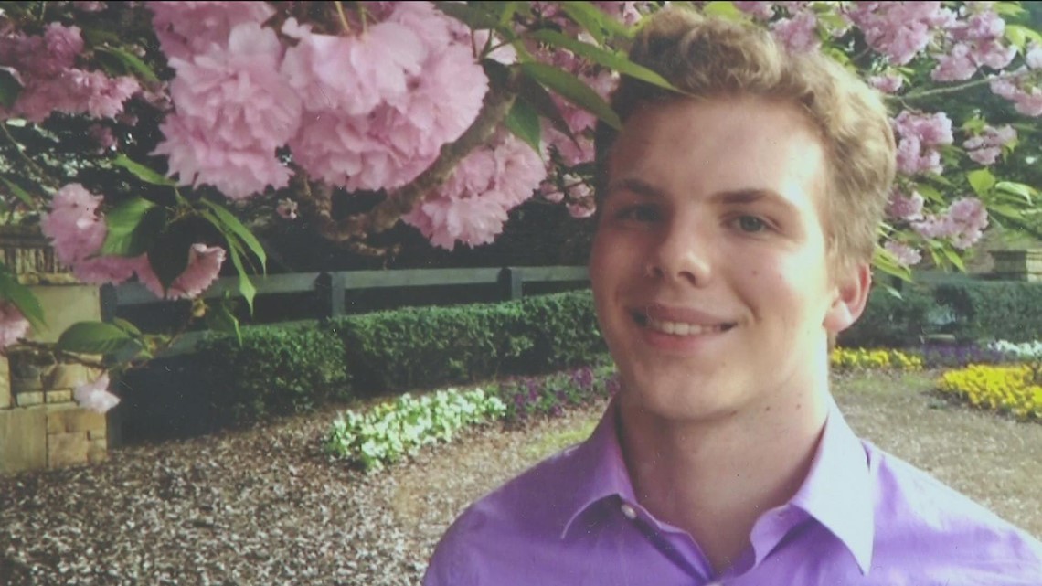Death of Aaron Davis | Father feels betrayed after best friend accused ...