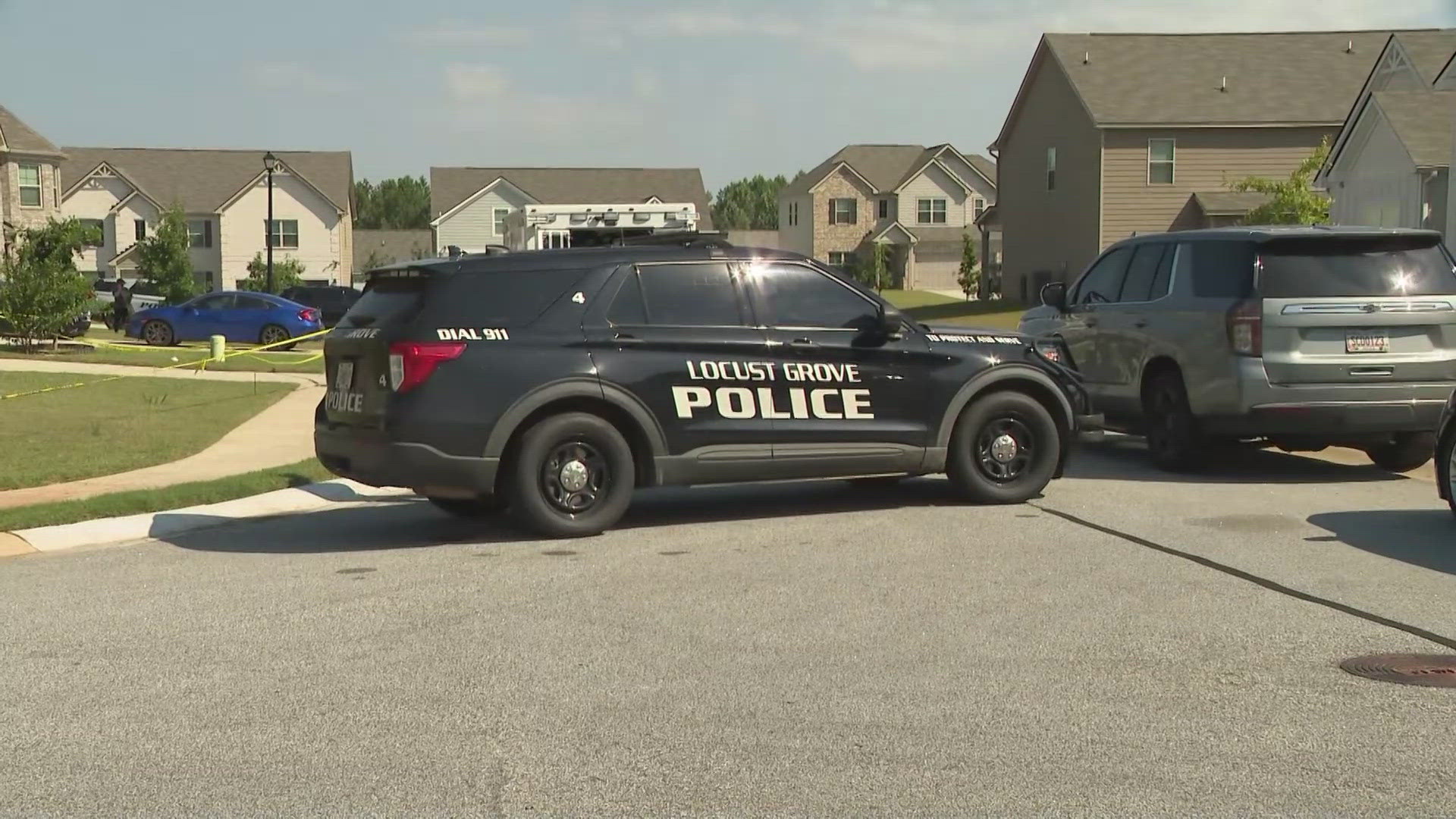 Police shoot, kill man during house fire call in Locust Grove | 11alive.com