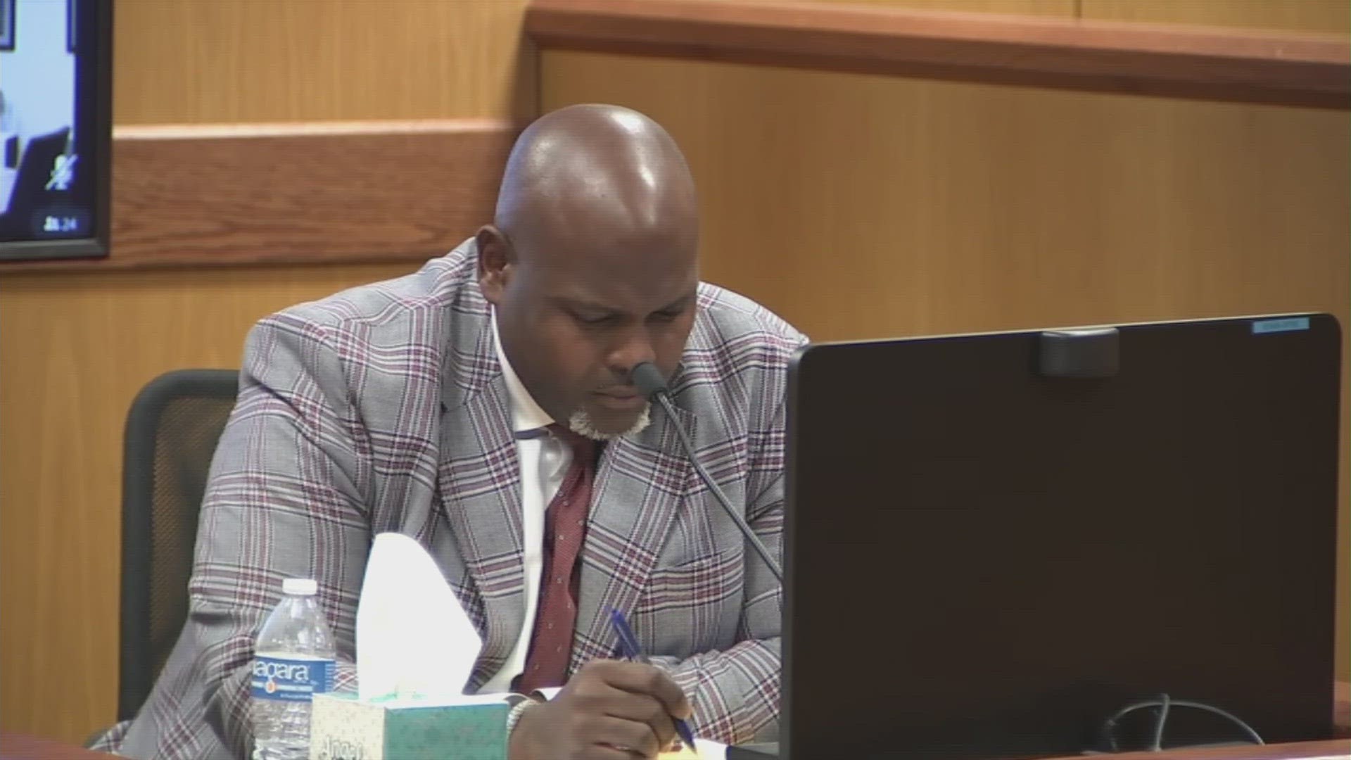Terrence Bradley back on witness stand | Testimony at Fani Willis ...
