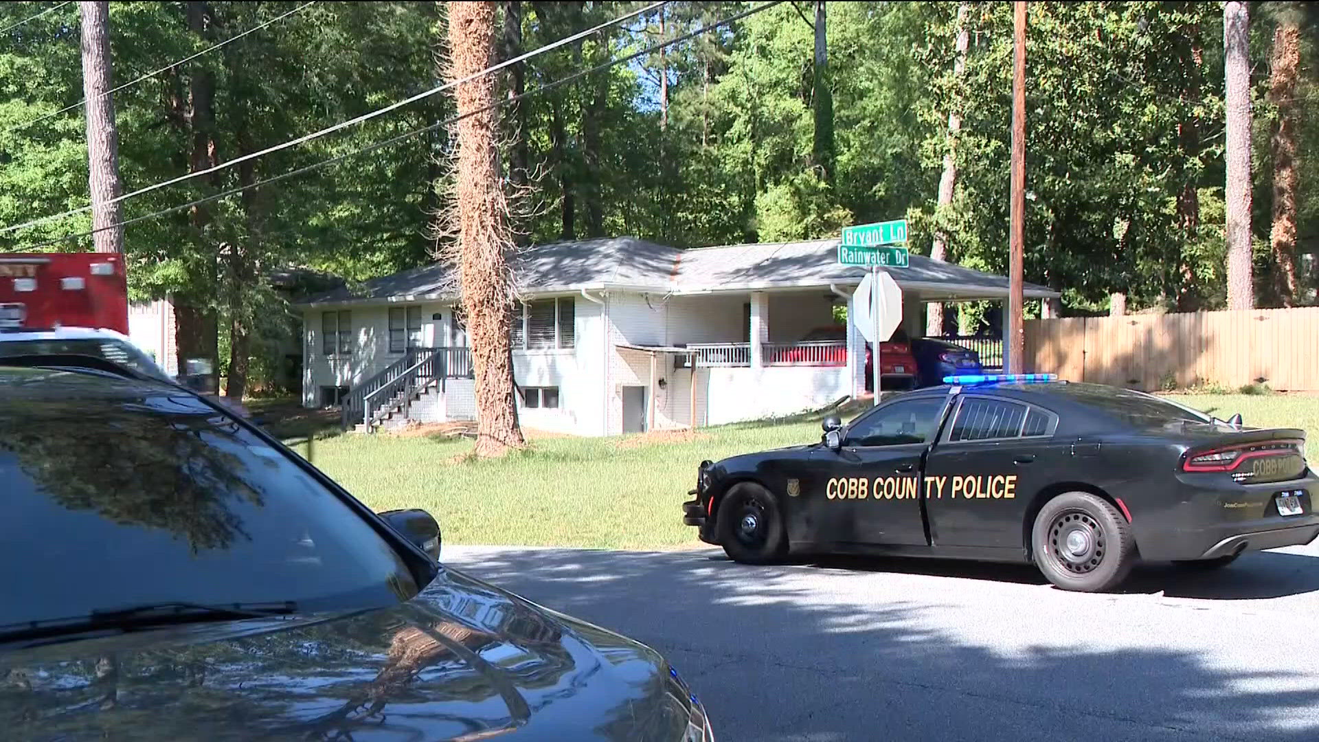 Woman killed, man found dead by suicide in SWAT standoff at Cobb County ...