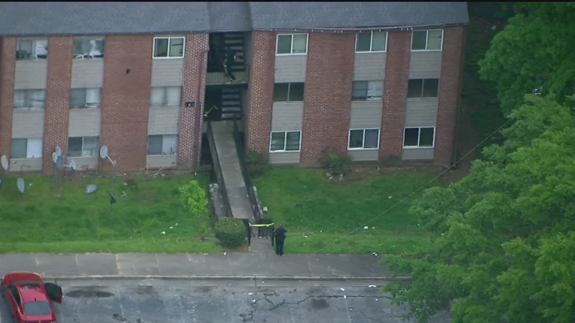 Person found dead at Fairburn Road apartment complex | 11alive.com