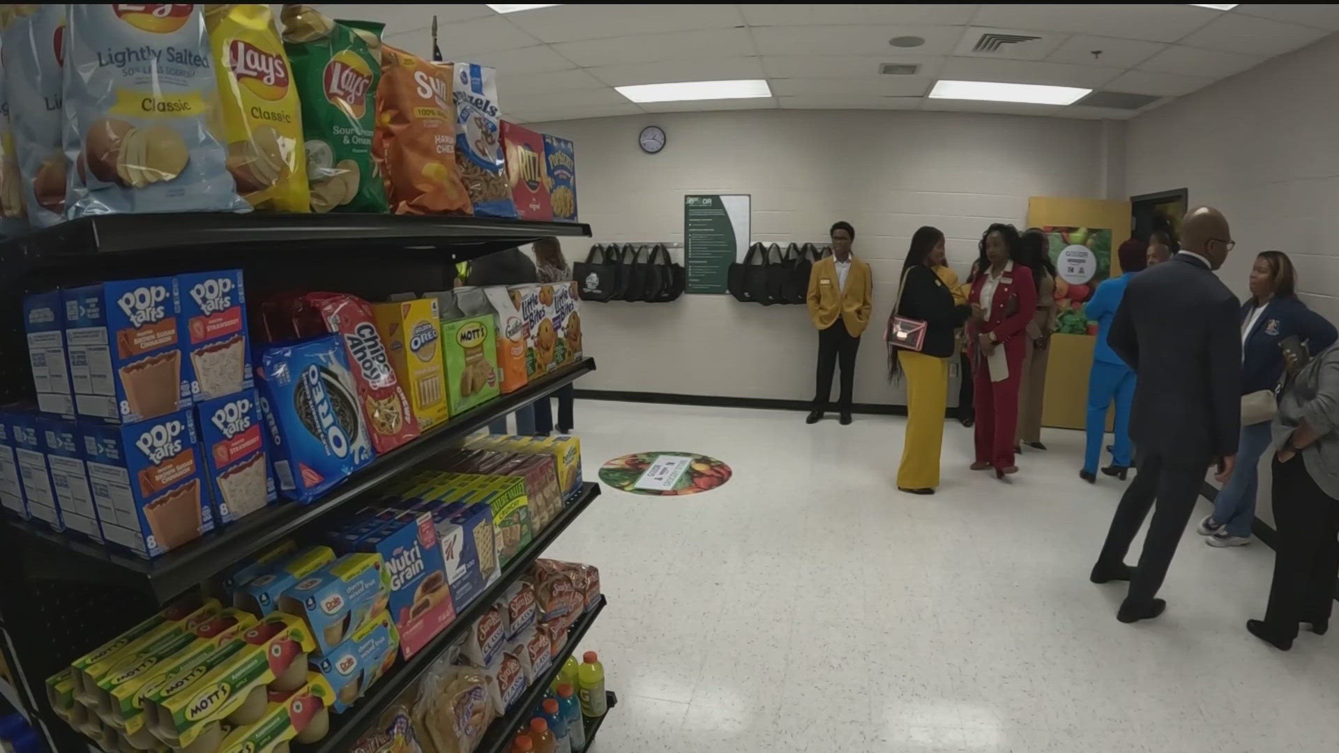 Grocery store opens inside Newton County high school, offering free ...