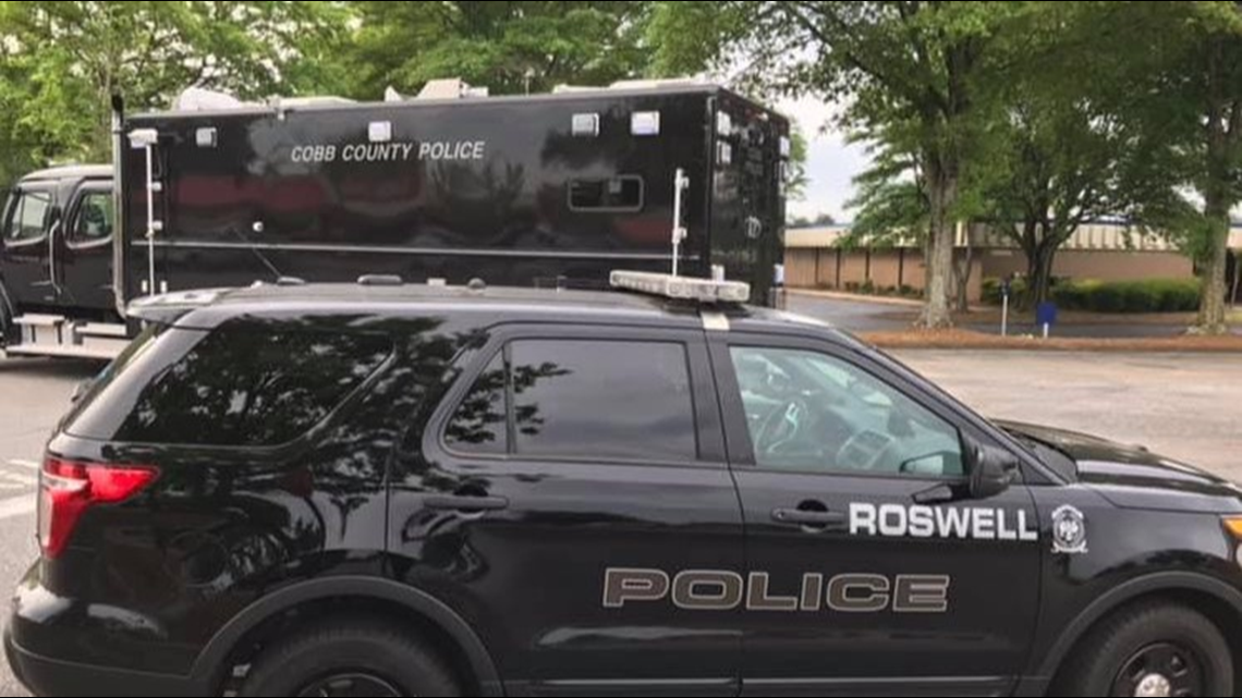 Roswell Police clear scene after investigating suspicious package ...