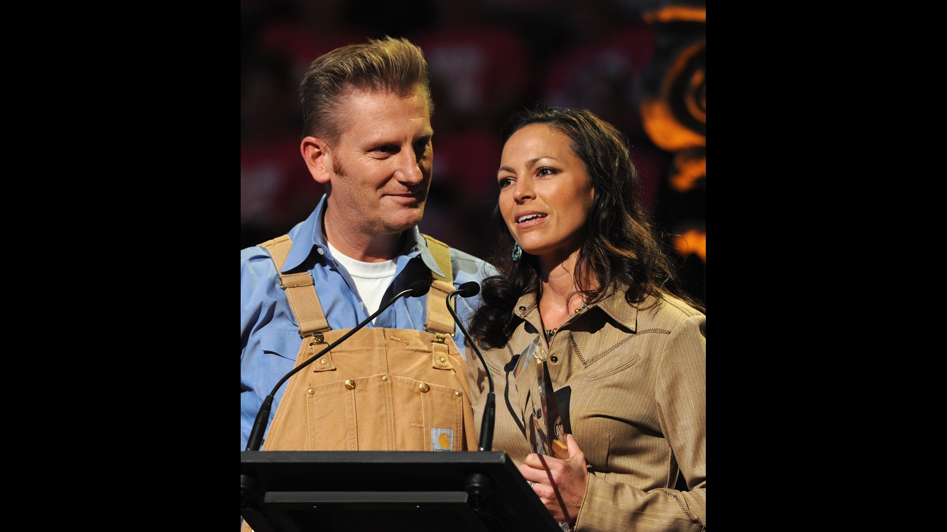 Rory Feek shares mournful photo of Joey Feek's grave | 11alive.com