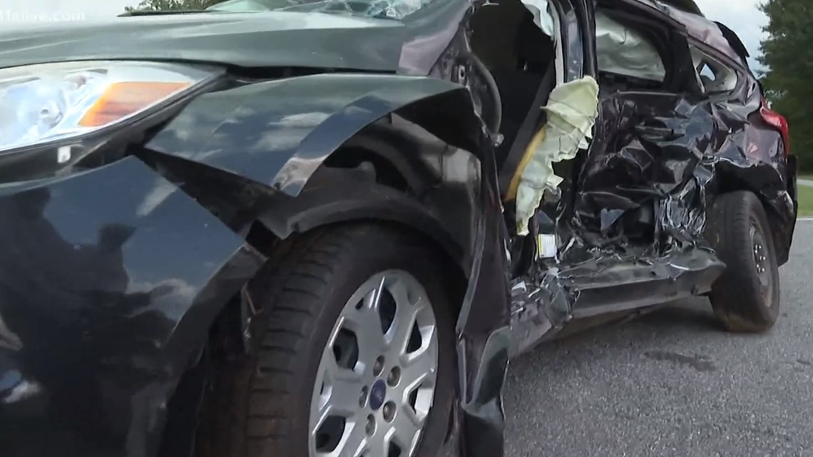 Teen in collision fights for new traffic light, wins | 11alive.com
