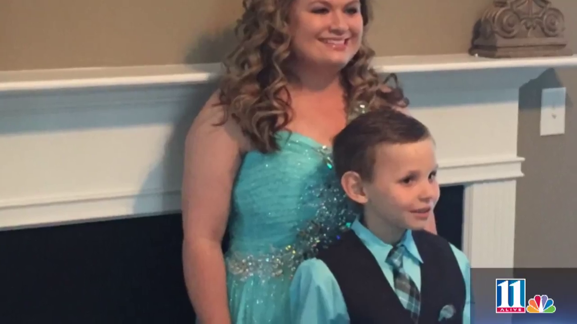 Third grader with cancer not going to senior prom | 11alive.com