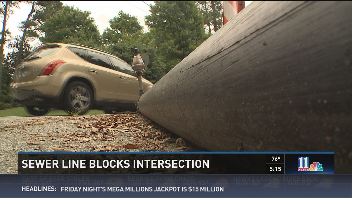 Temporary sewer line blocks Atlanta intersection | 11alive.com