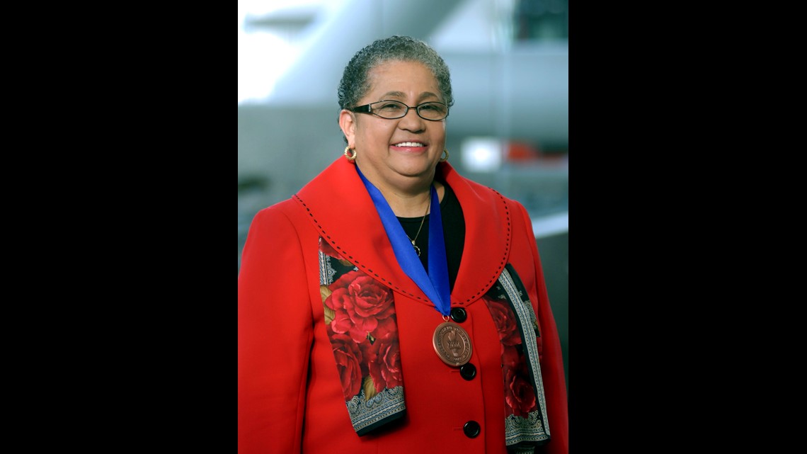 Former APS Superintendent Beverly Hall dies | 11alive.com