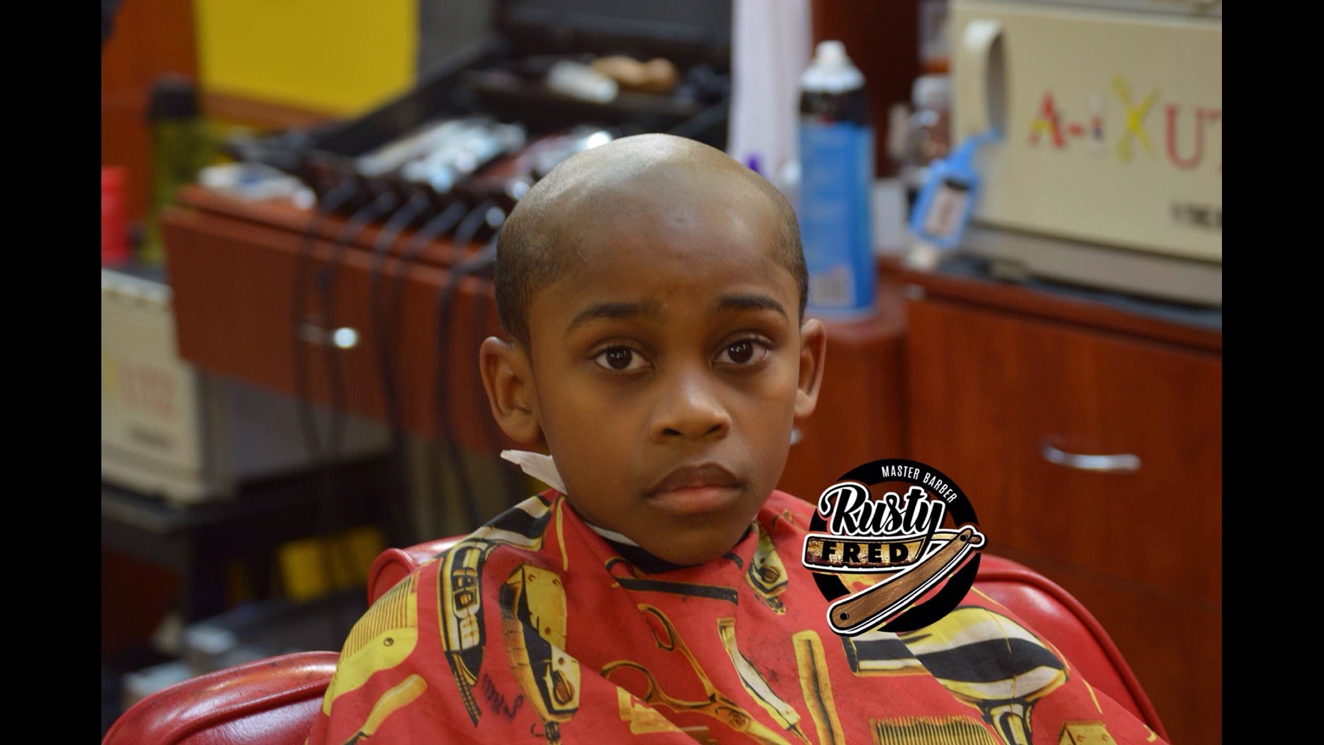 Barber offers embarrassing haircuts to misbehaving kids | 11alive.com