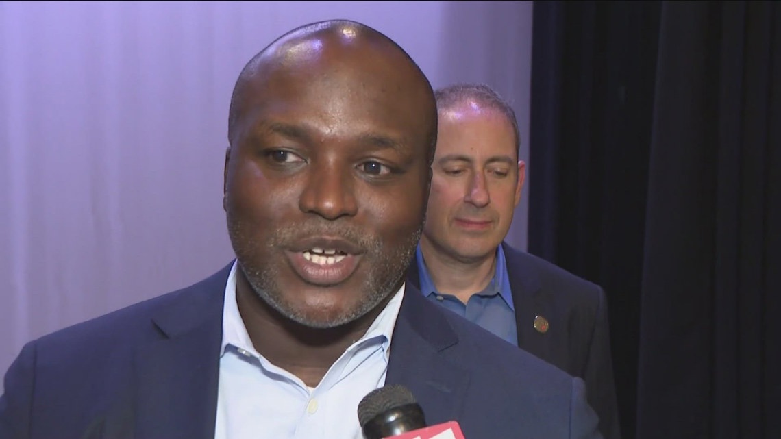 APS superintendent sole finalist Dr. Bryan Johnson town hall | 11alive.com