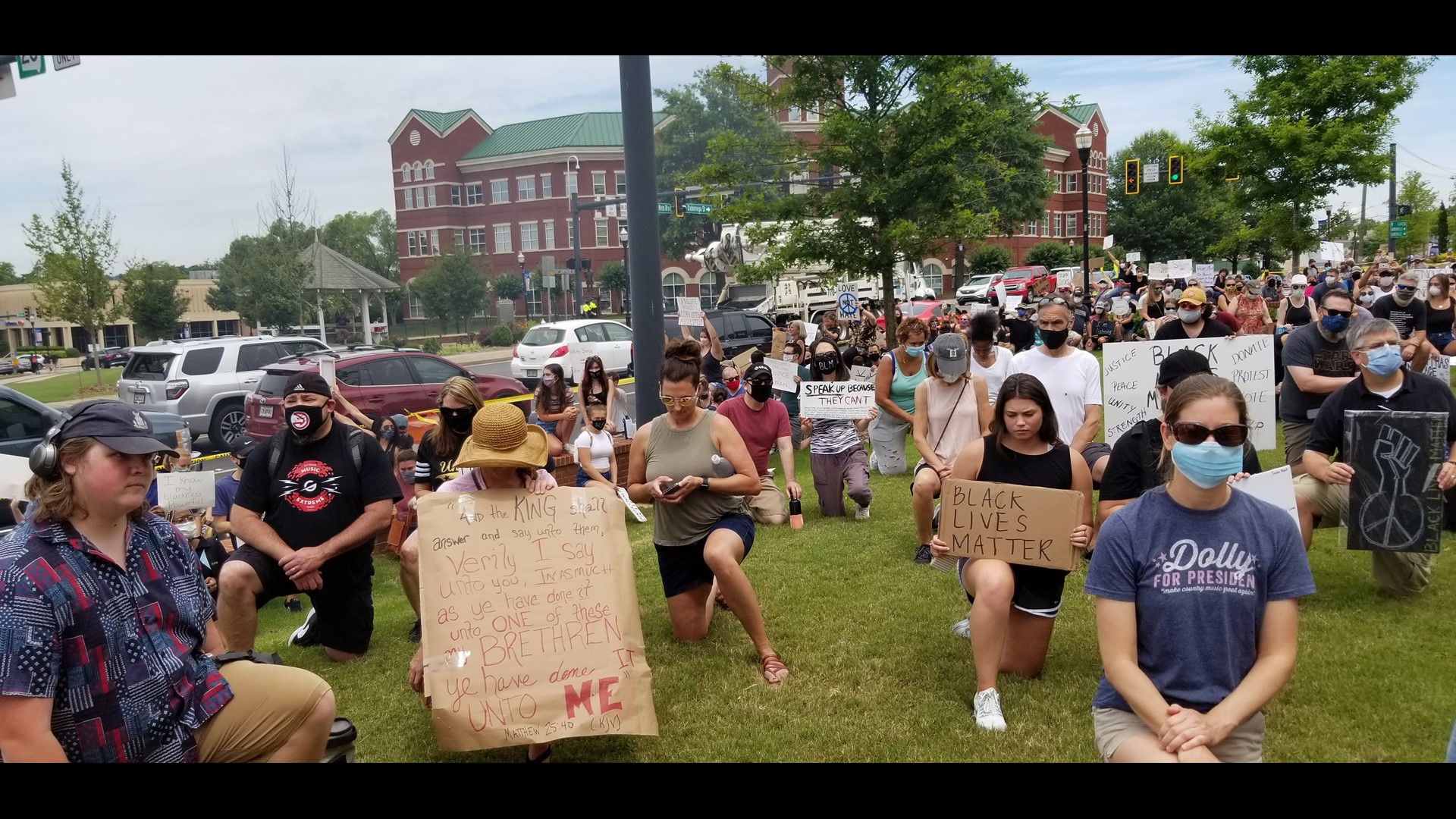 Forsyth County protest brings nearly 1,000 to county courthouse ...