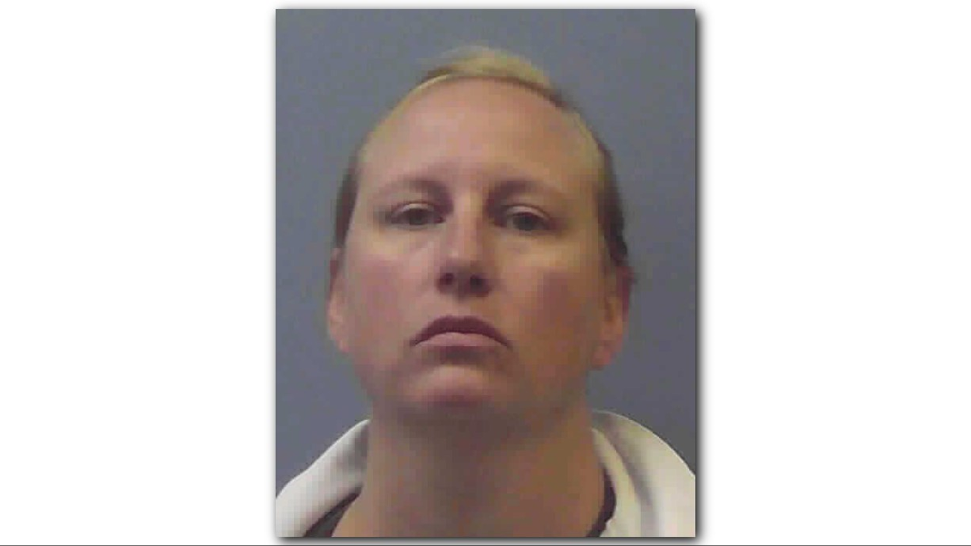 Ex-corrections officer who smuggled drugs to prison in her private ...