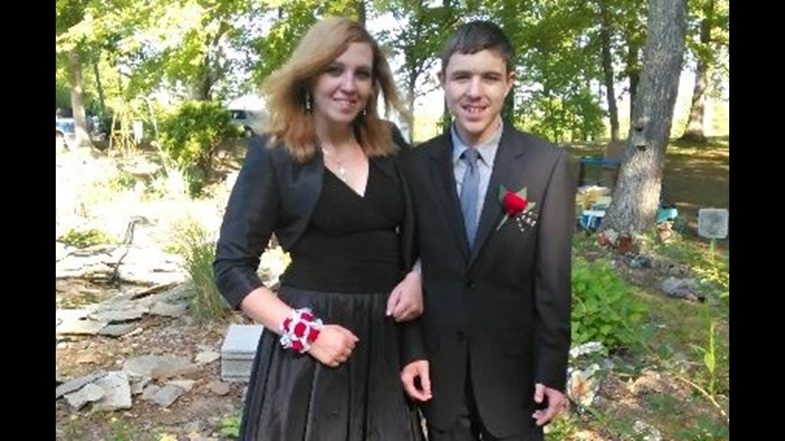 After first prom ruined, autistic student to be king of own prom ...