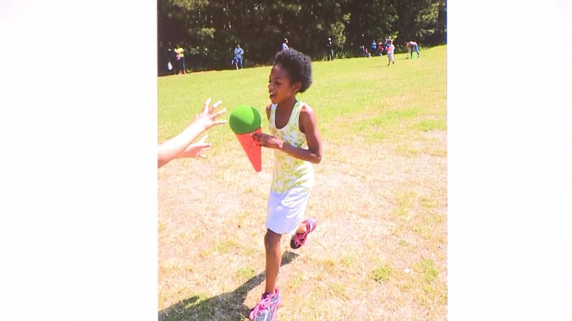 Emani Moss' mother barely speaks during trial | 11alive.com