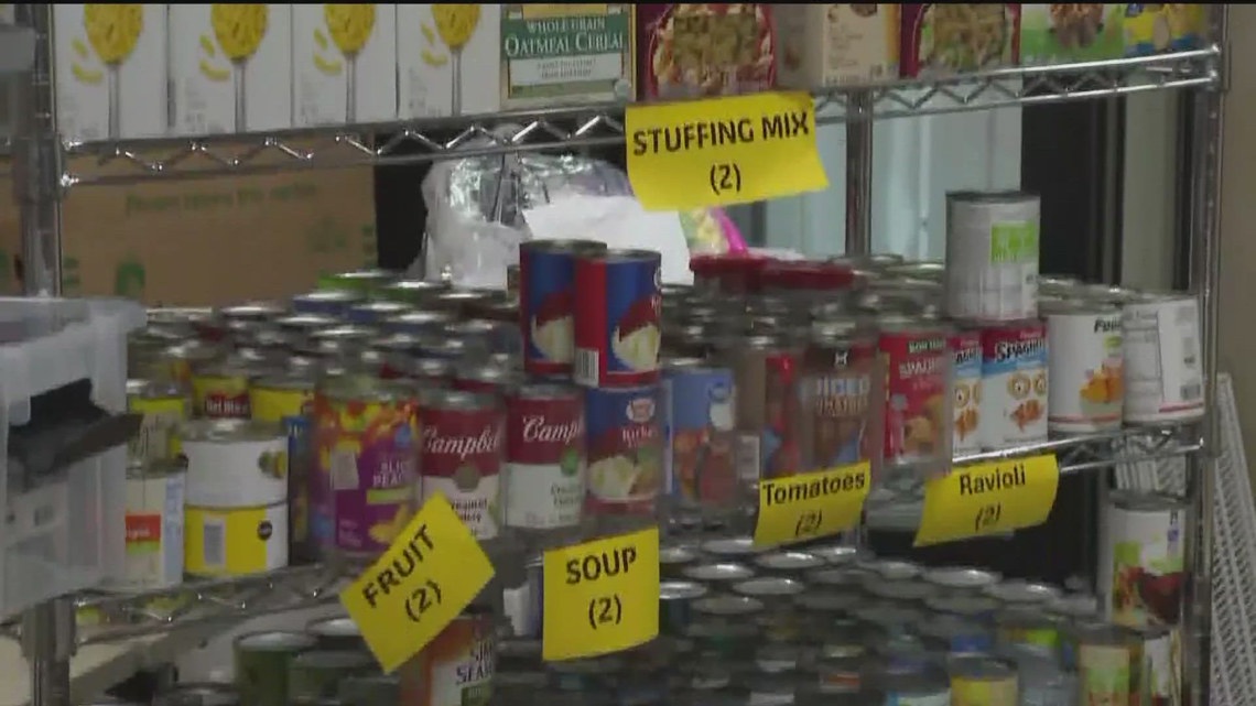 Community food drive kicks off to fight summer hunger | 11alive.com