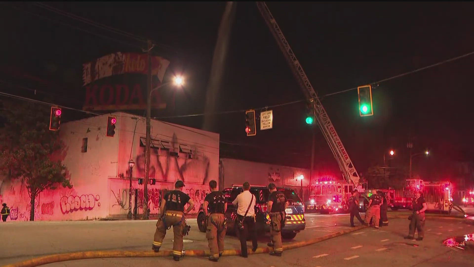 Atlanta firefighters battle massive blaze at historic building on Ponce ...