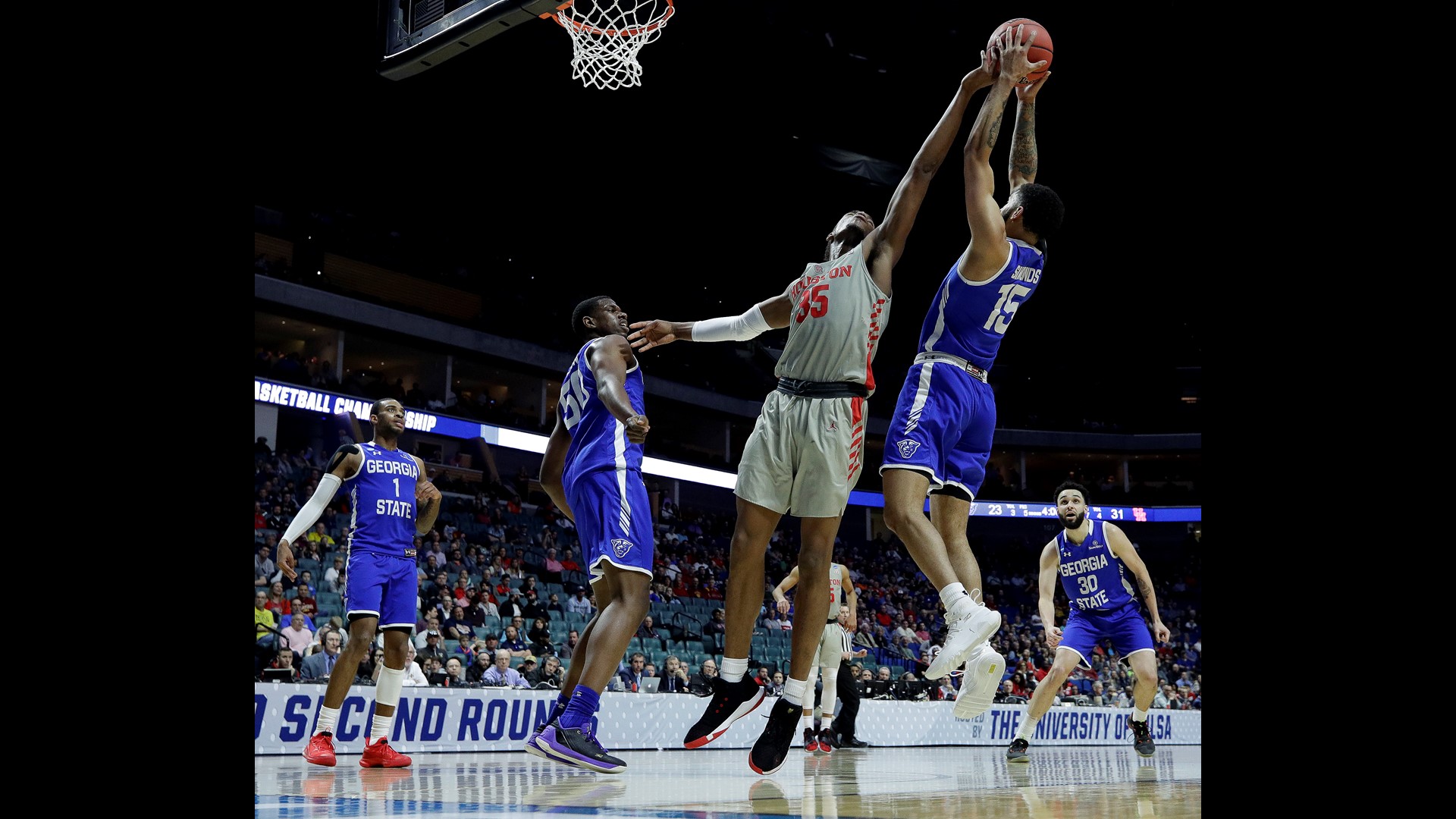 Georgia State Panthers fall apart late in the loss to 3-seed Houston | 11alive.com