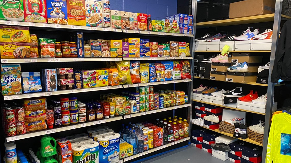 Rapper helps Atlanta middle school get new grocery store | 11alive.com