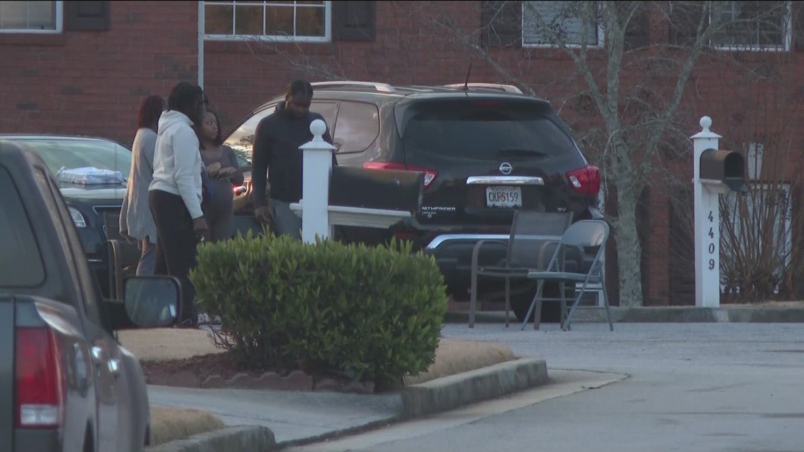 Deadly shooting involving family members in front yard of DeKalb County ...