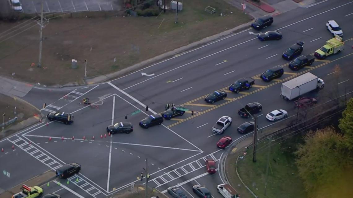 Motorcyclist dies in fatal collision with tractor-trailer on busy Cobb ...