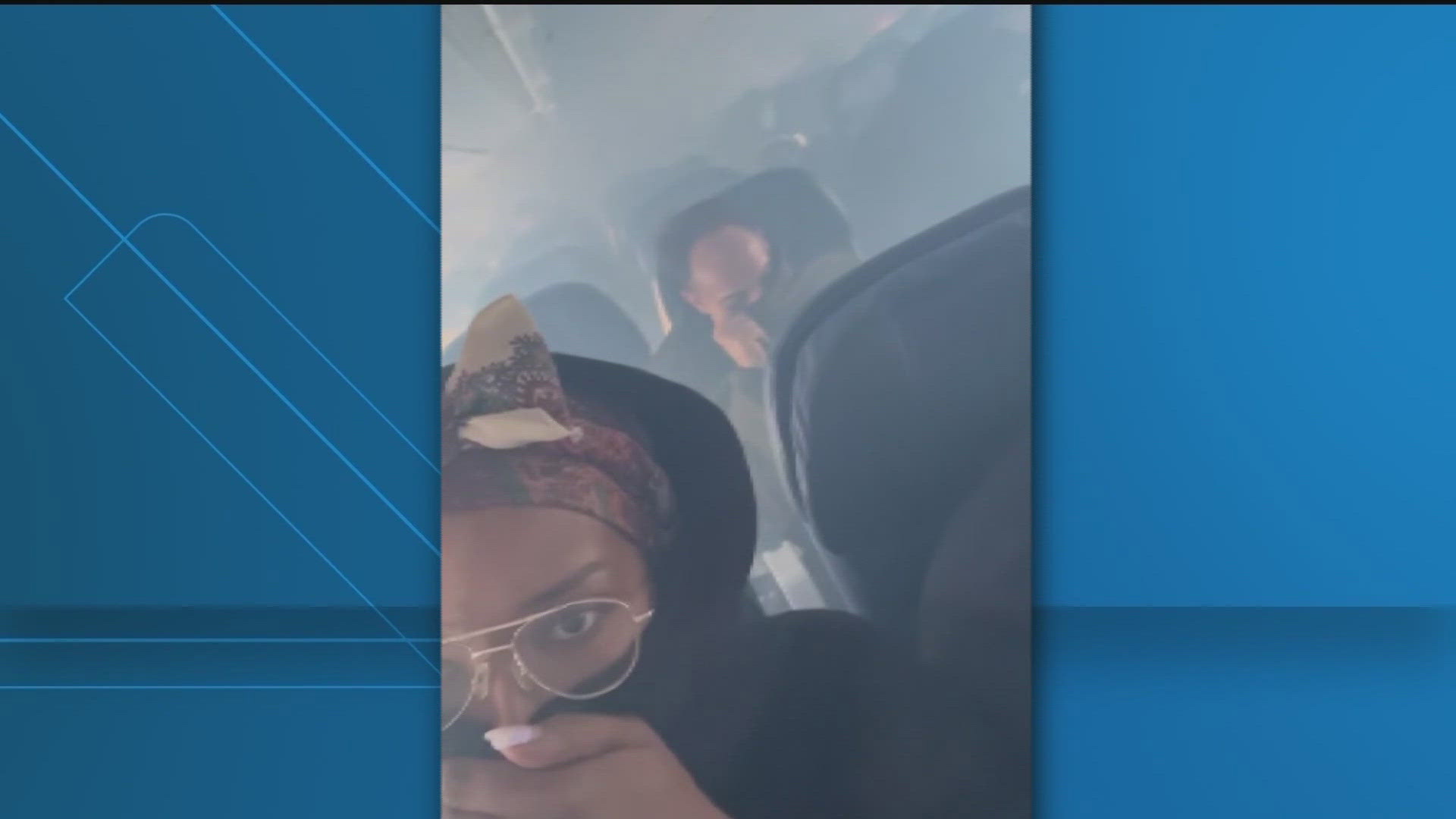 Delta flight DL876 Atlanta to Columbia smoke inside cabin, evacuation ...