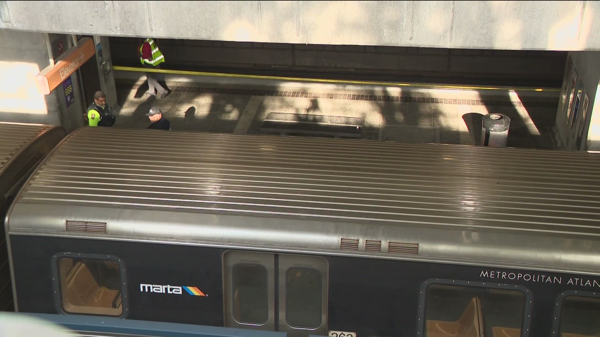 Police search for suspect in MARTA train shooting near East Point ...
