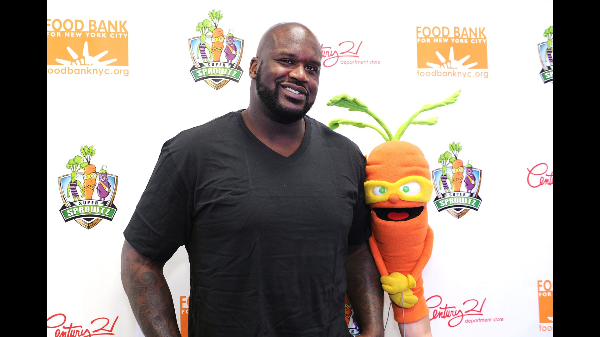 WATCH: Shaq goes undercover as Lyft driver in Atlanta | 11alive.com