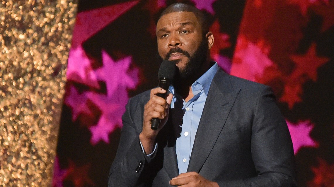 Tyler Perry drops $21K tip for employees at Atlanta restaurant ...