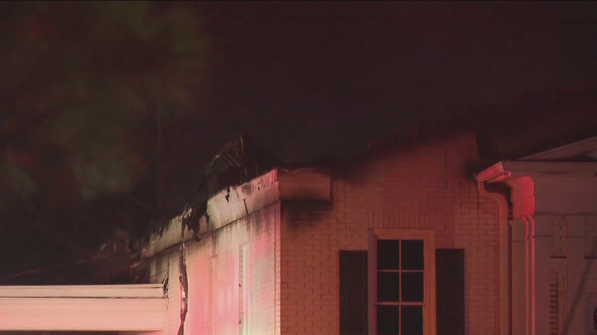 Centuries-old funeral home in Fairburn destroyed in major fire as owner ...