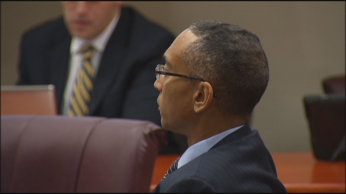 Ellis attorneys argue 'executive privilege' in pretrial motions ...