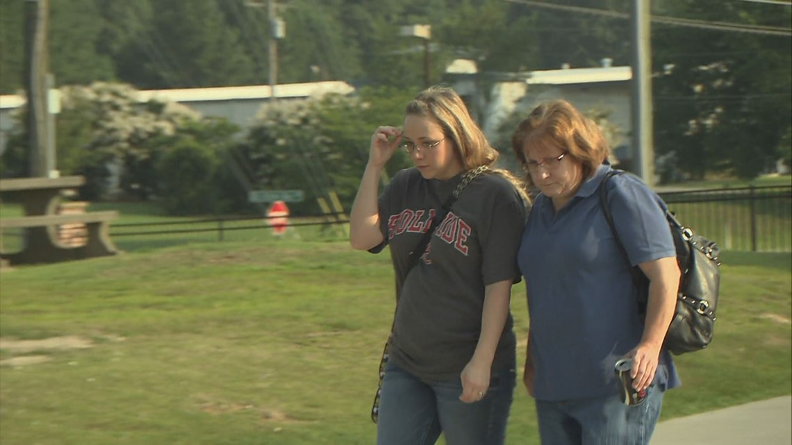 Leanna Harris visits jail; Police recreate scene of hot car death ...