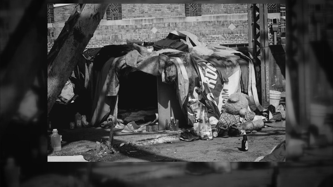 Photo exhibit documents poverty in Georgia | 11alive.com