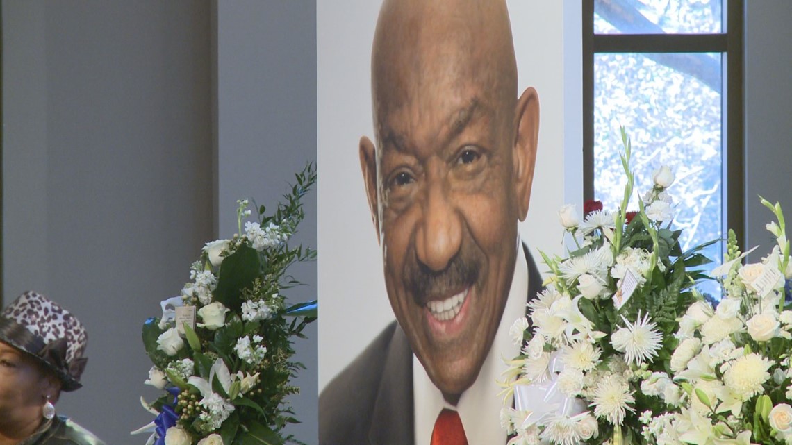Dignitaries, friends remember Herman Russell | 11alive.com