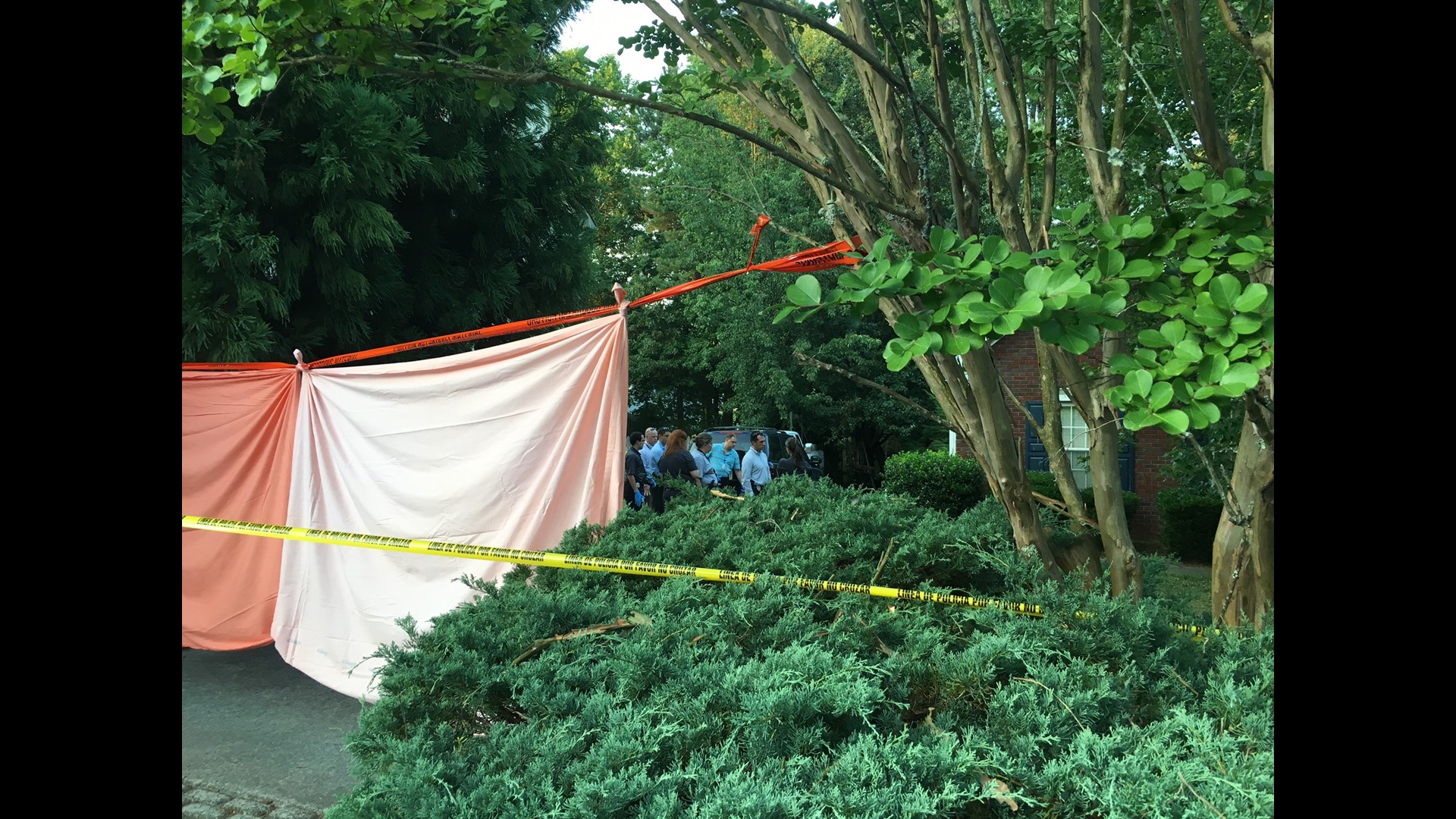 911 call in crowbar attack: Son is beating up on father | 11alive.com