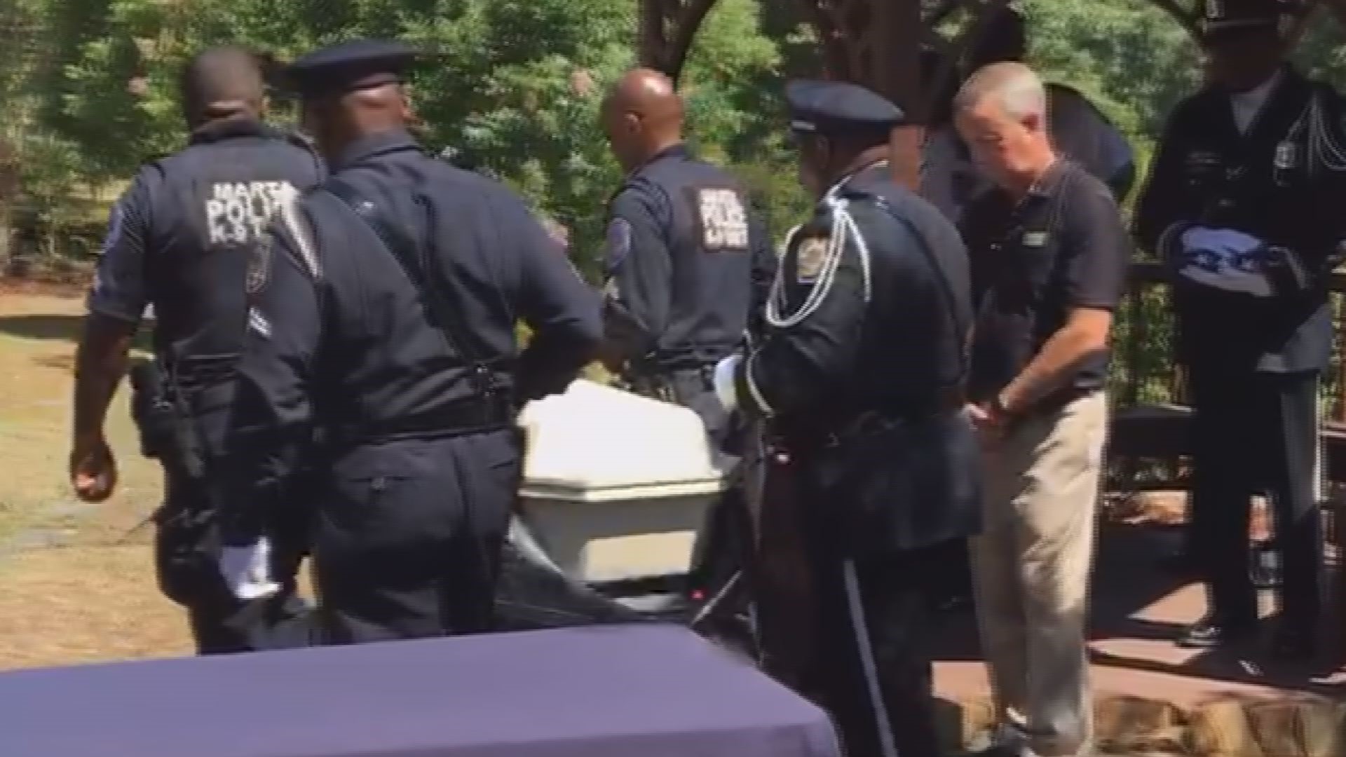 PHOTOS | K9 funeral includes touching tribute from other dogs | 11alive.com