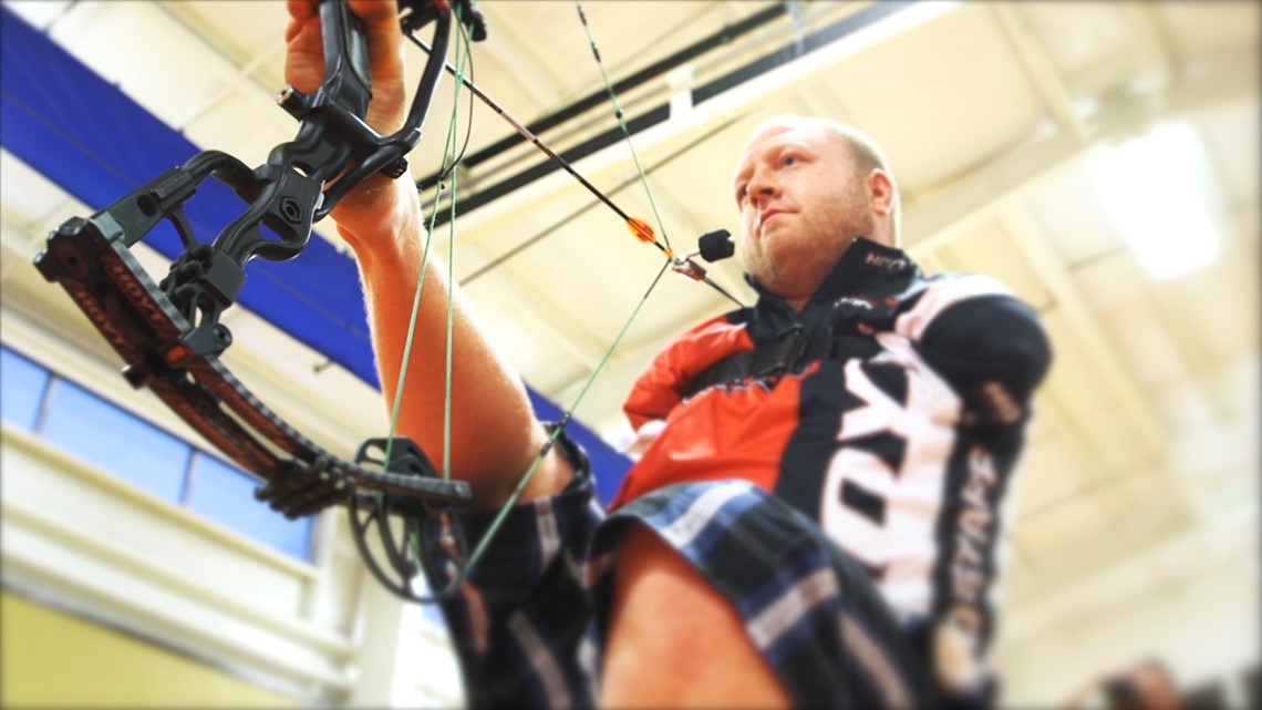 Photos | Olympic archer with no arms inspires children | 11alive.com