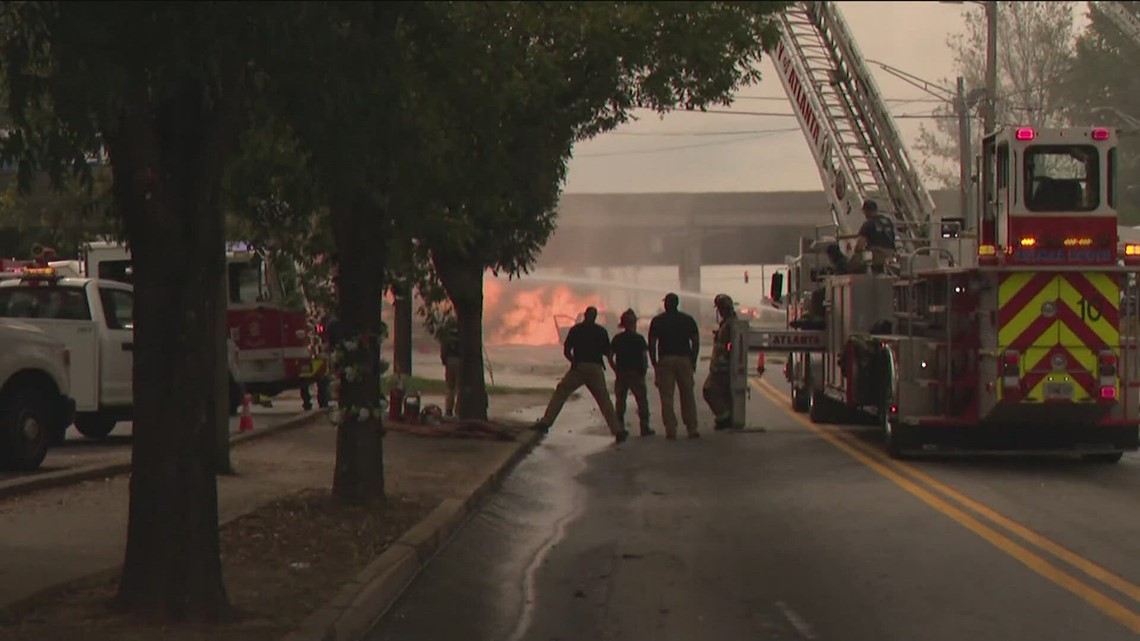 Fire extinguished after gas leak in southwest Atlanta sparks ...