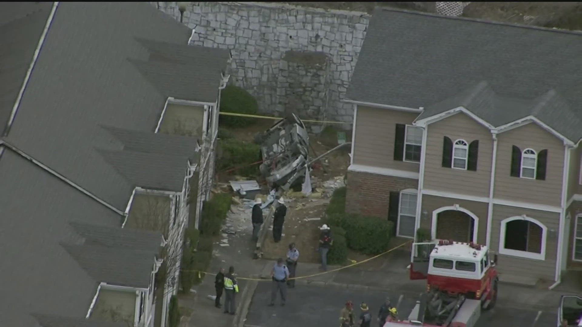GA 400 South crash lanes closed near Alpharetta | 11alive.com