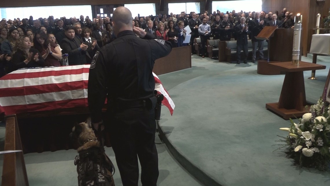 Watch: K9 shot in face says goodbye at fallen officer's funeral ...