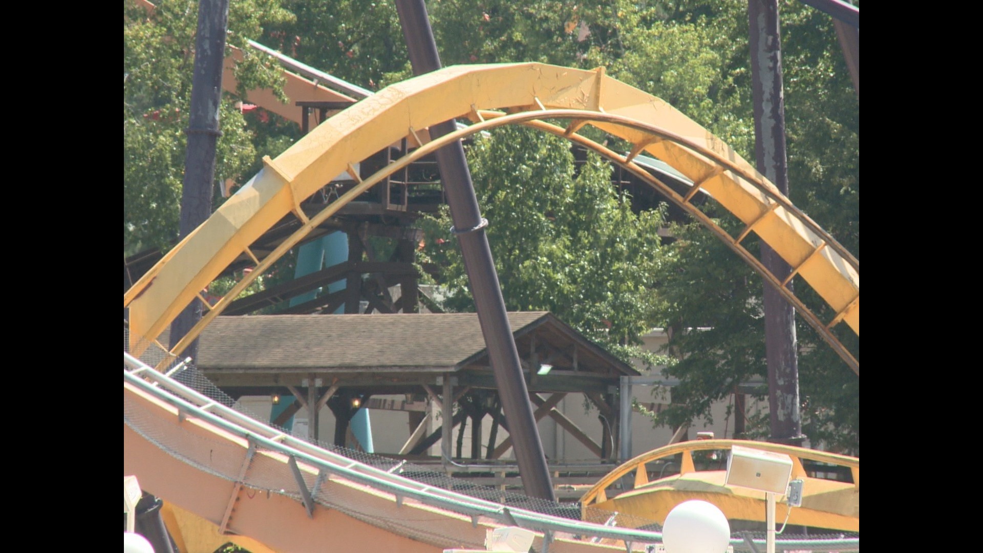 Here's how you can ride the Great American Scream Machine BACKWARD ...