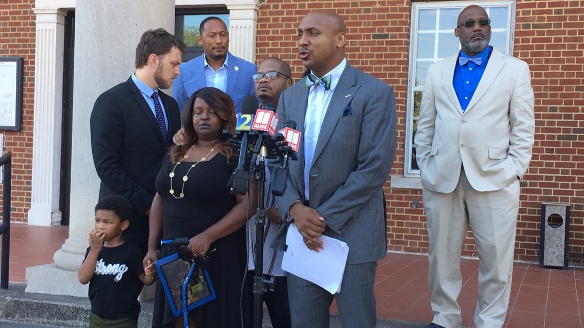 Family of man who died in jail demands Rockdale Sheriff resign ...