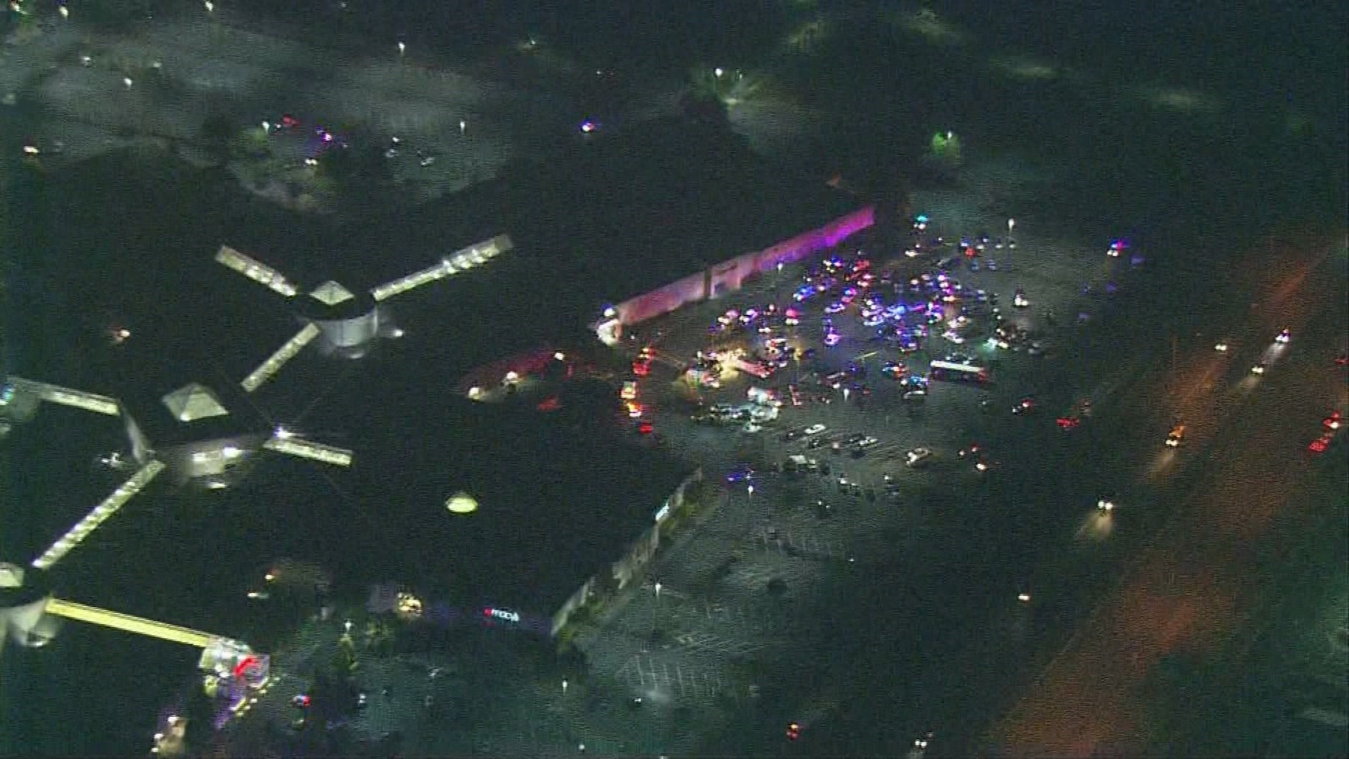 Washington mall shooting suspect Arcan Cetin was 'zombie-like' during ...