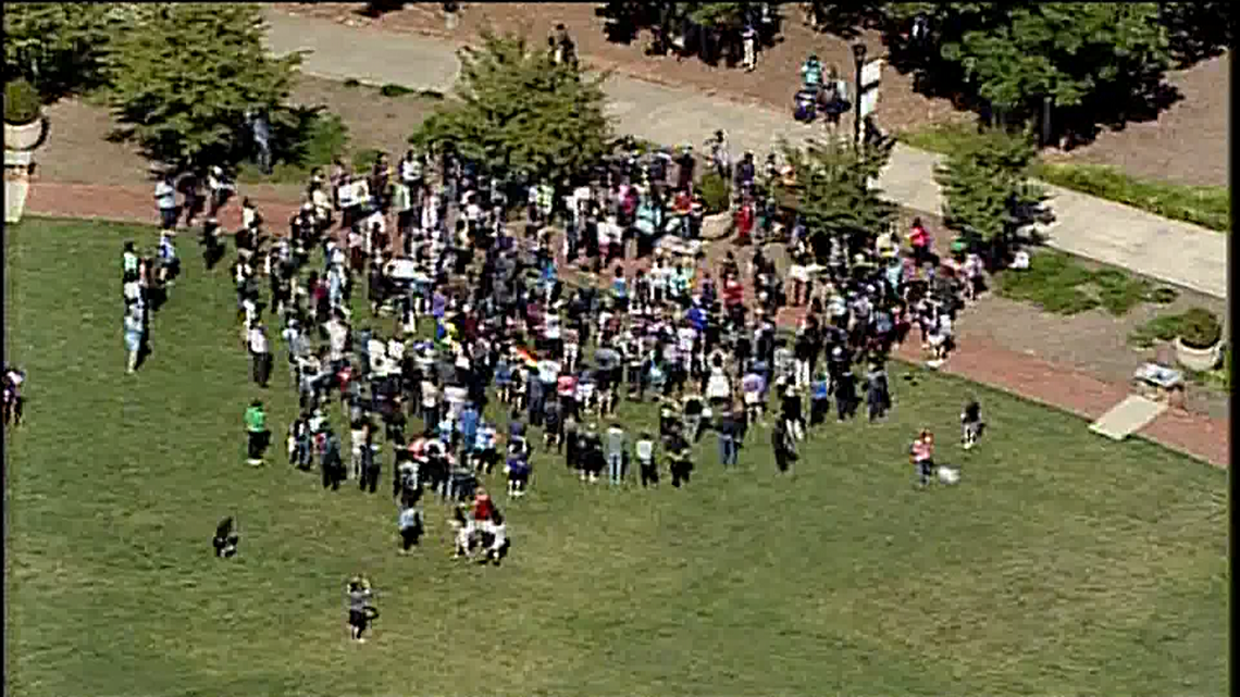 Photos | Kennesaw State University student protest | 11alive.com