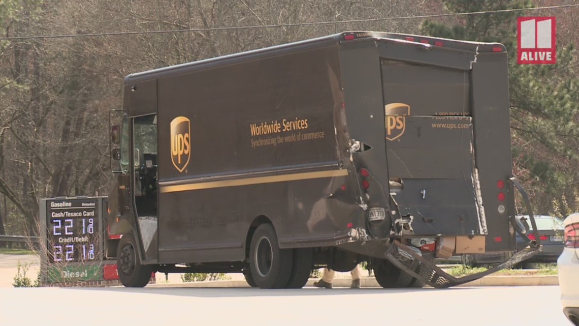 UPS truck struck by train in Flowery Branch | 11alive.com
