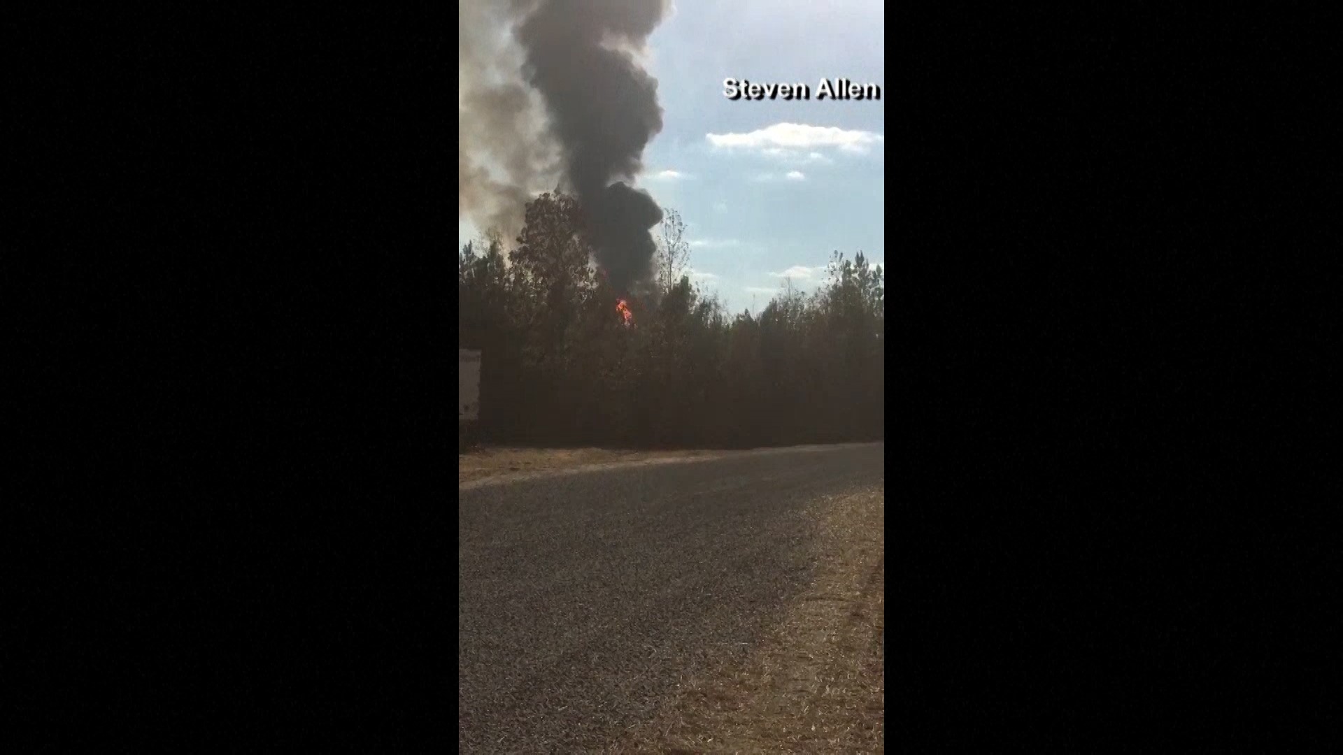 Colonial reopens one pipeline after explosion; Gas price worries remain ...