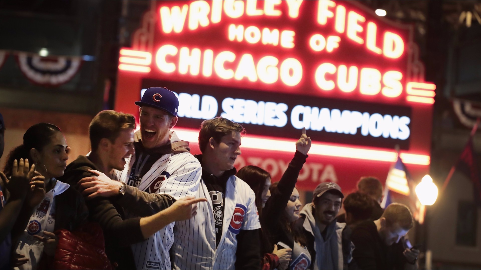 Priceless reactions of lifelong Cubs fans the moment Chicago won the ...