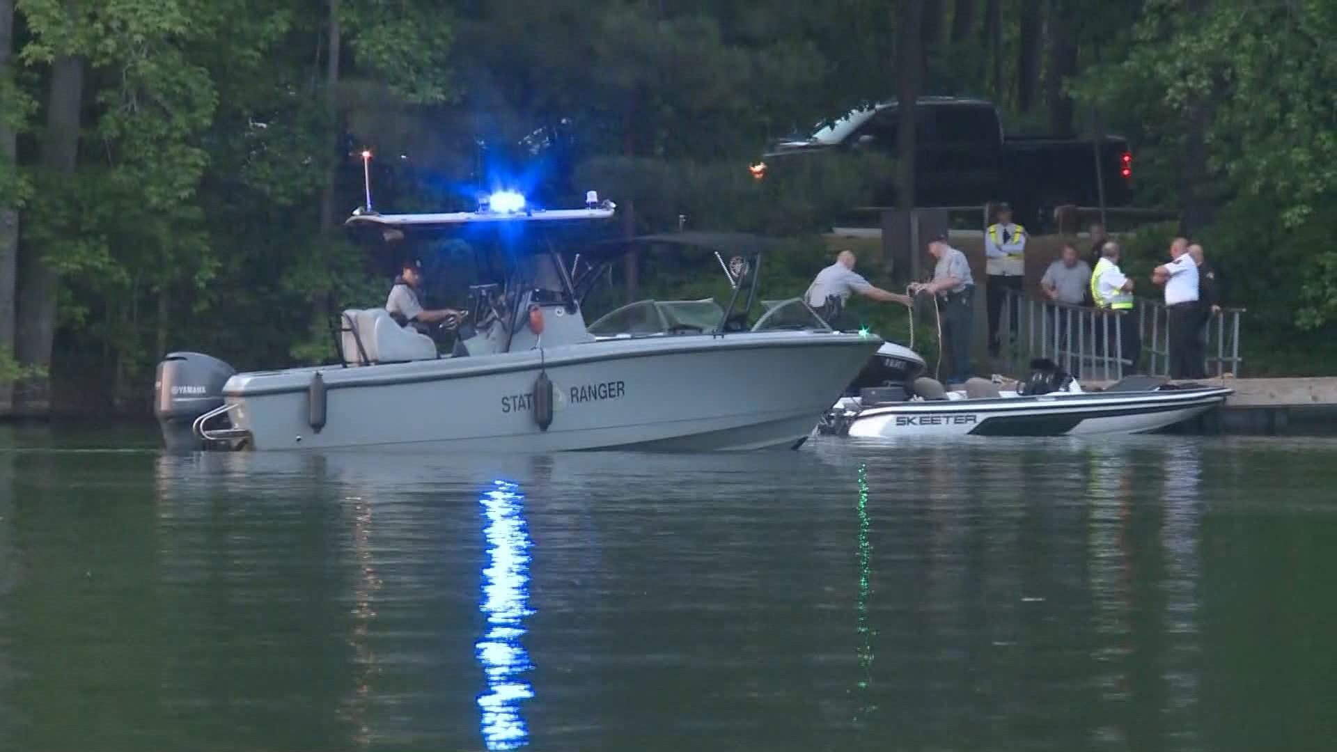 1 recovered from Lake Lanier after boat crash, another still missing ...